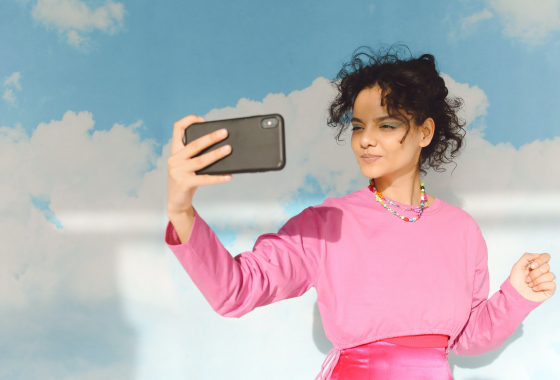 5 Instagram Trends for 2022 You Should Try Now | Pixomatic Blog